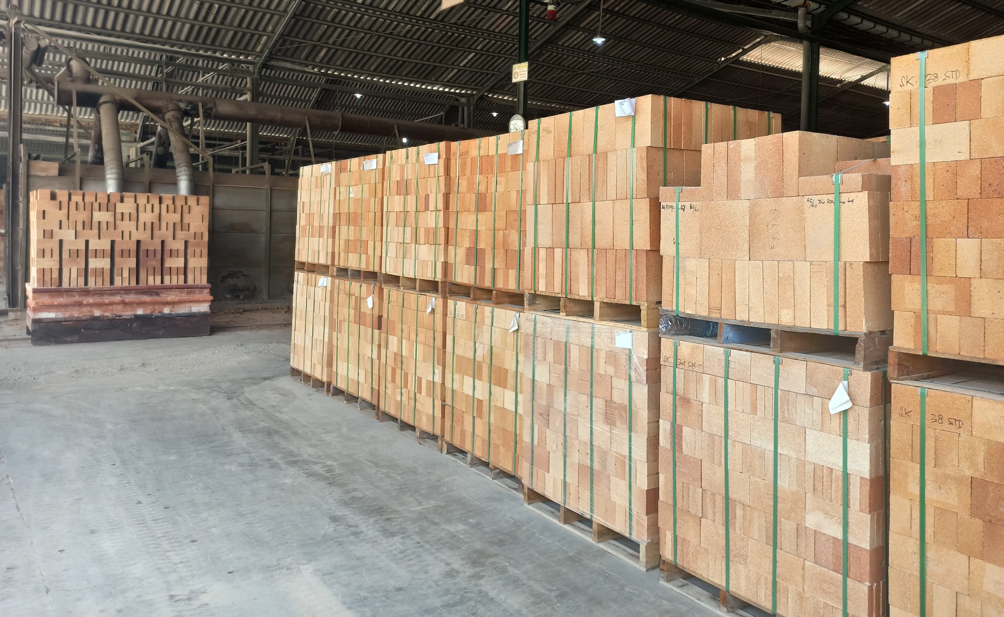 Bata Api Sk-34/Fire Brick Sk-34 dan Semen Tahan Api Sk-34 – PT BENTENG ...